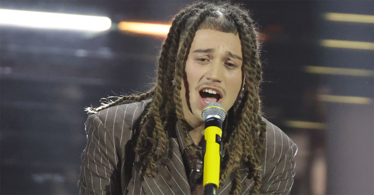 Sayf a Sanremo 2026: Il “fiore sulla camionetta” che racconta l’Italia ...